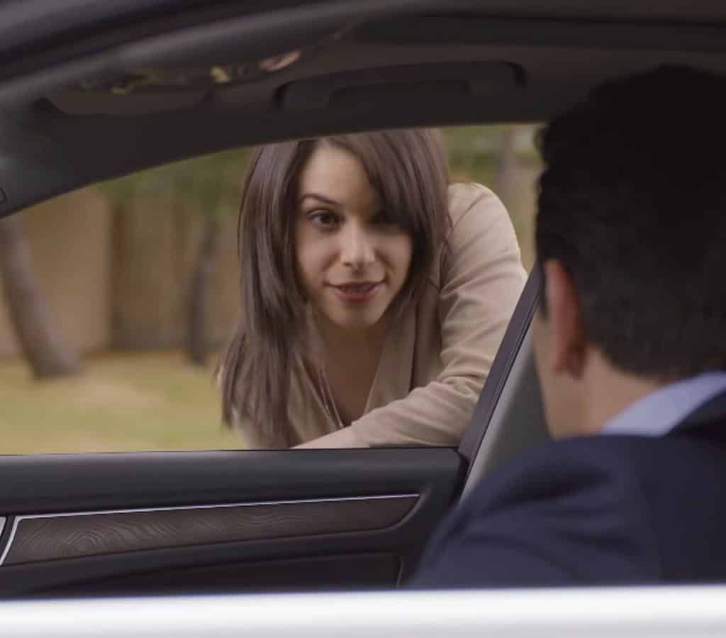 Gina tentar se aliar a Ernesto para separar Pedro e Helena em Te Dou a Vida