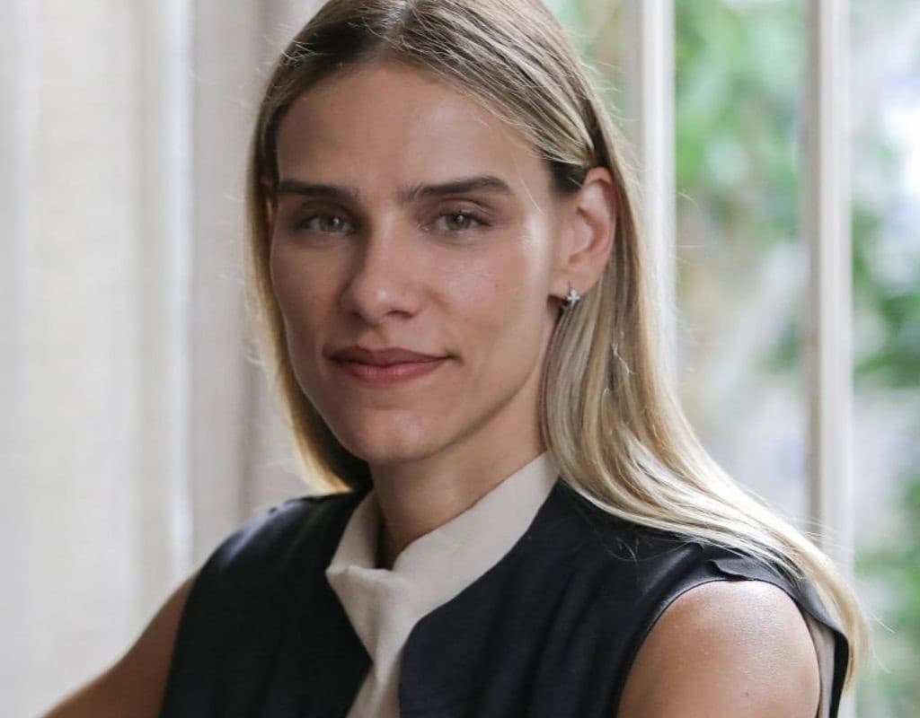 Sem para onde correr! Sara arranca a máscara de Moretti diante de todos ...