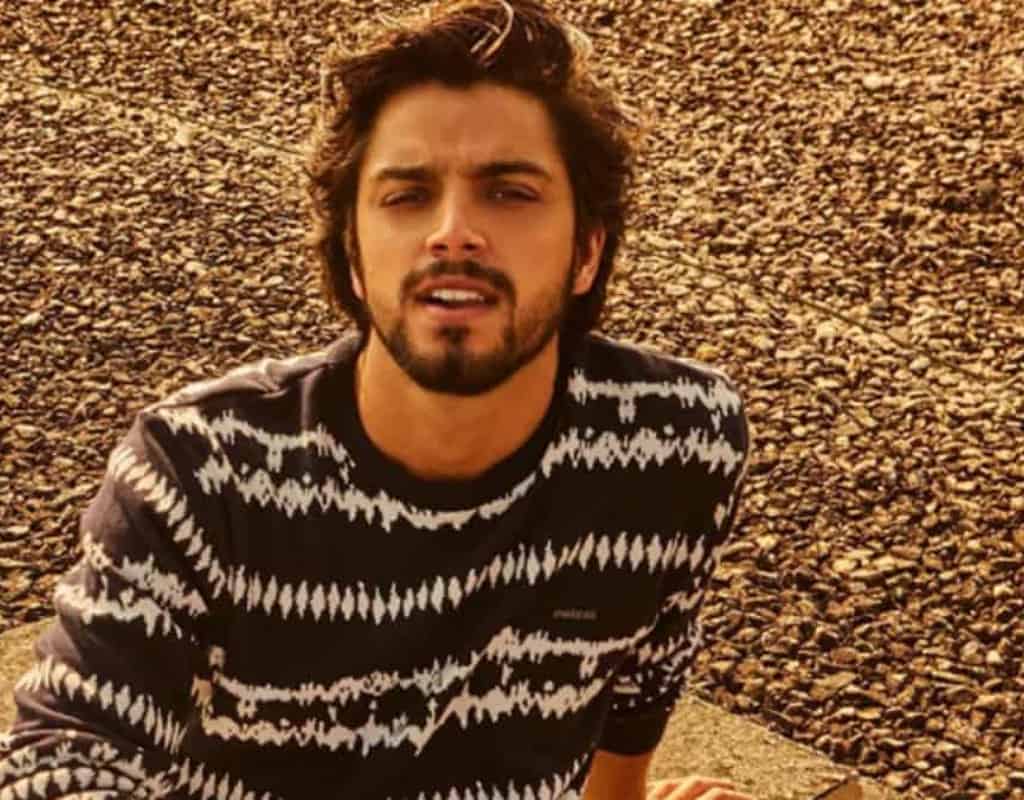 Nova etapa! Fora da Globo, Rodrigo Simas vai fazer série no Star+ ...
