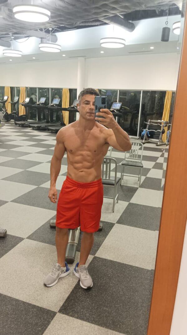 Ator Anderson Di Rizzi revela mudança no estilo de vida com reposição ...