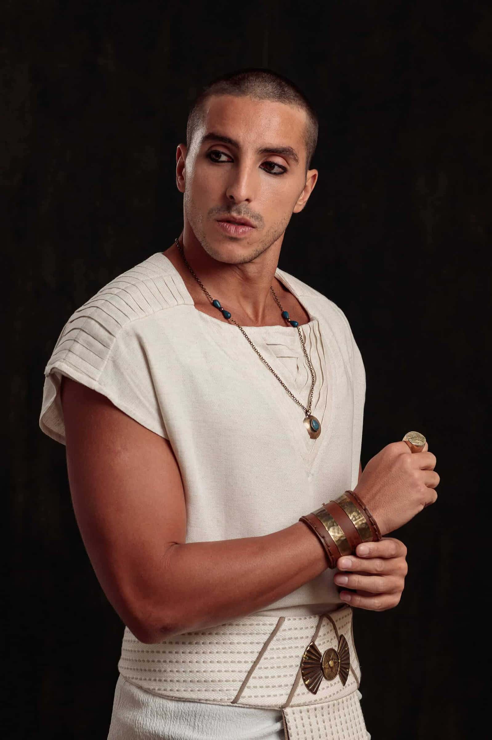 Lucas Mantellato é Genubate na 9ª temporada da série Reis