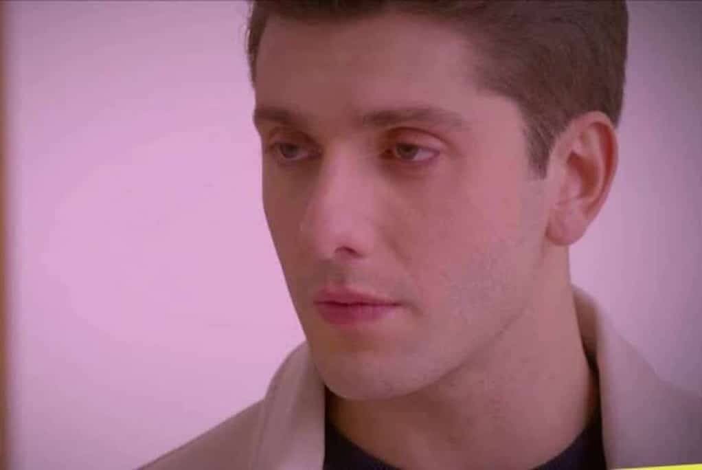 Omar e Andreia se reencontram e ele revela que é um assassino em "Minha Fortuna é Te Amar"