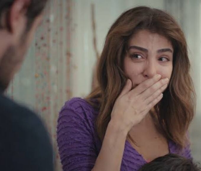 Da fama viral à transformação: A História inspiradora da "Menina da Bota"